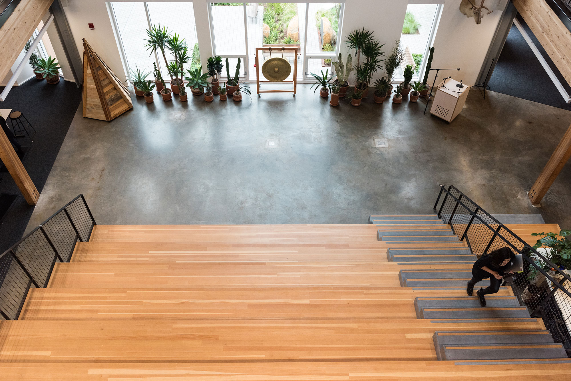 A Design Office Layout That Makes Everyone More Creative? – Eye on Design